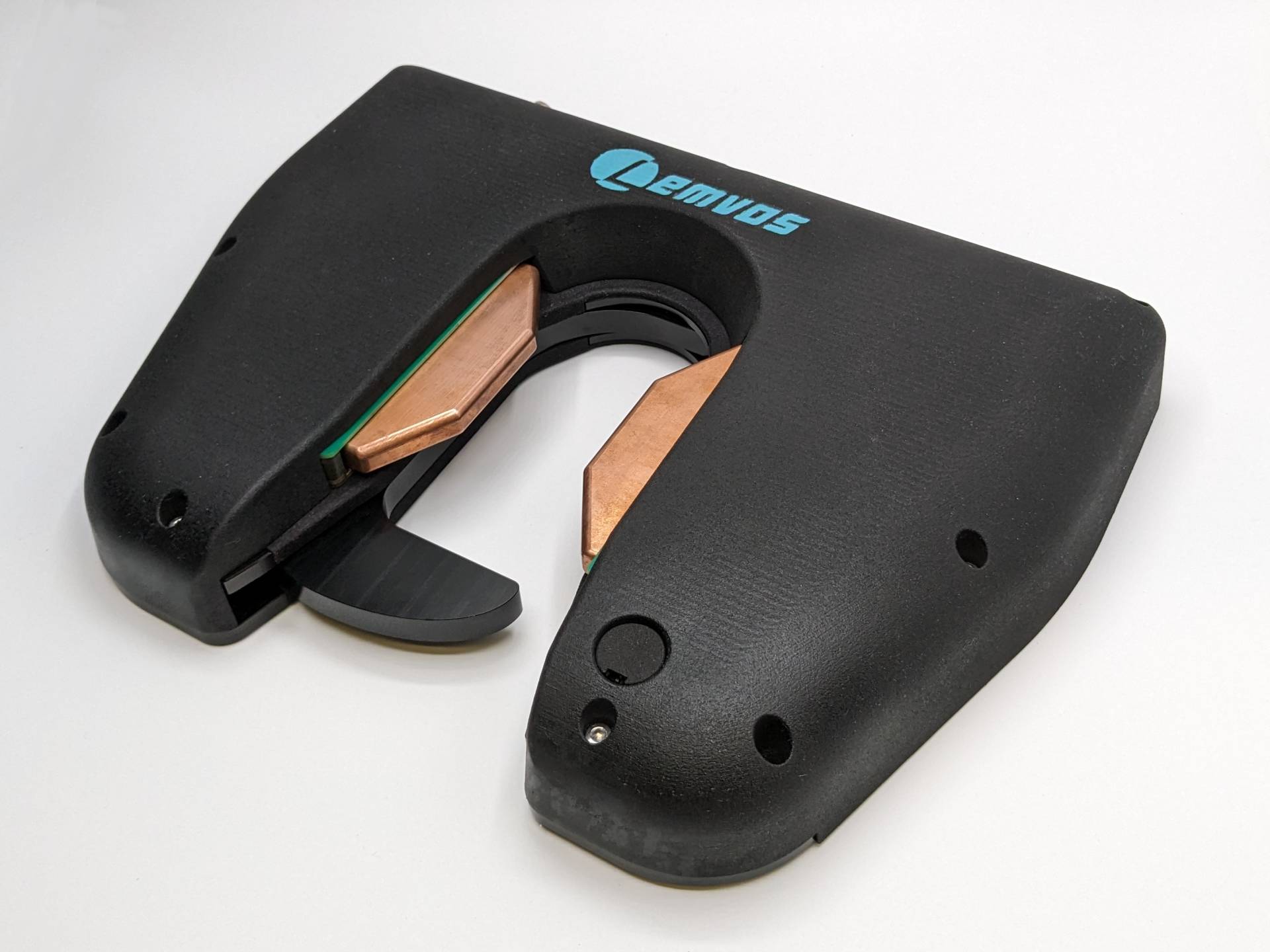 DockMaster - Ropeless Docking and Charging for Electric Boats